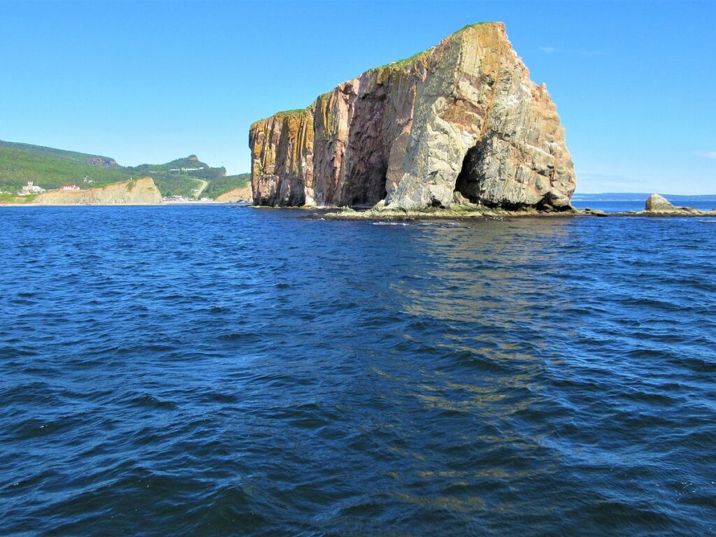 26 Best Places And Things To Do in Percé, Canada – Places And Things To Do